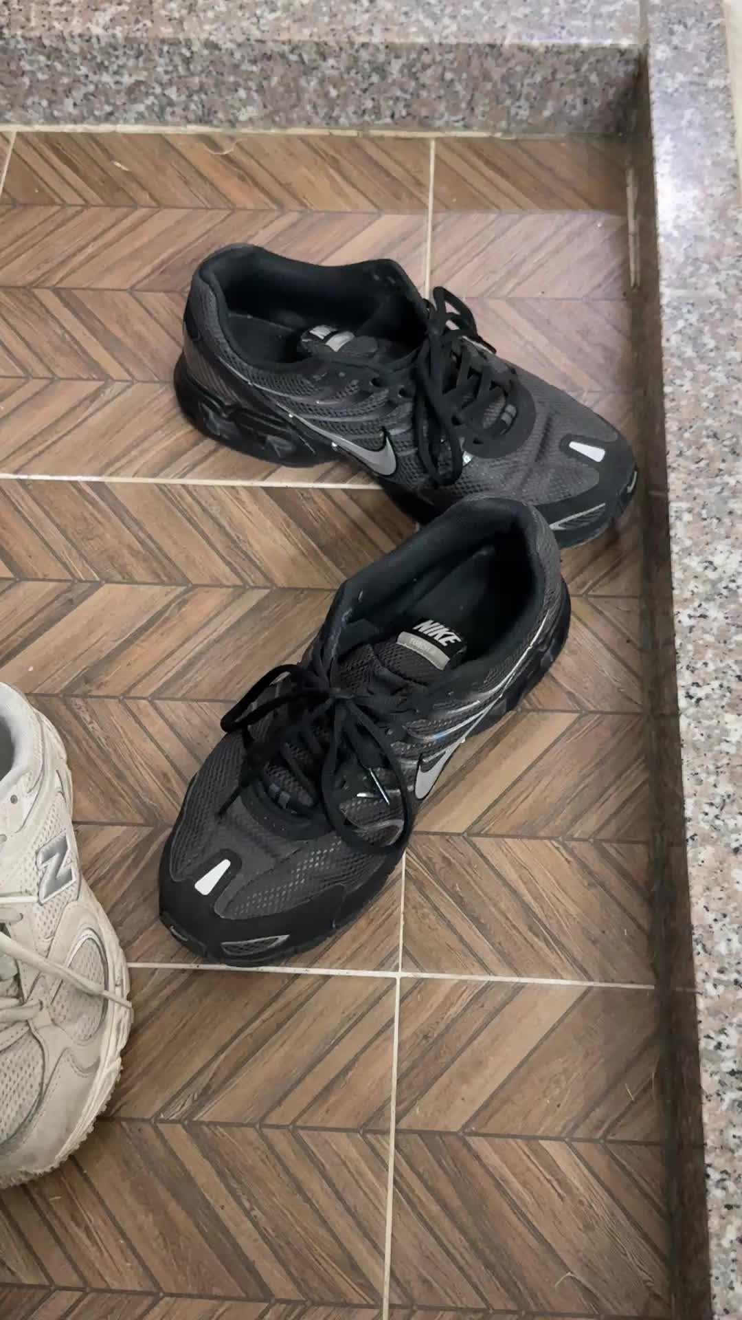 비갠뒤에비애 (@wigmadl) 님의 게시물 | KREAM