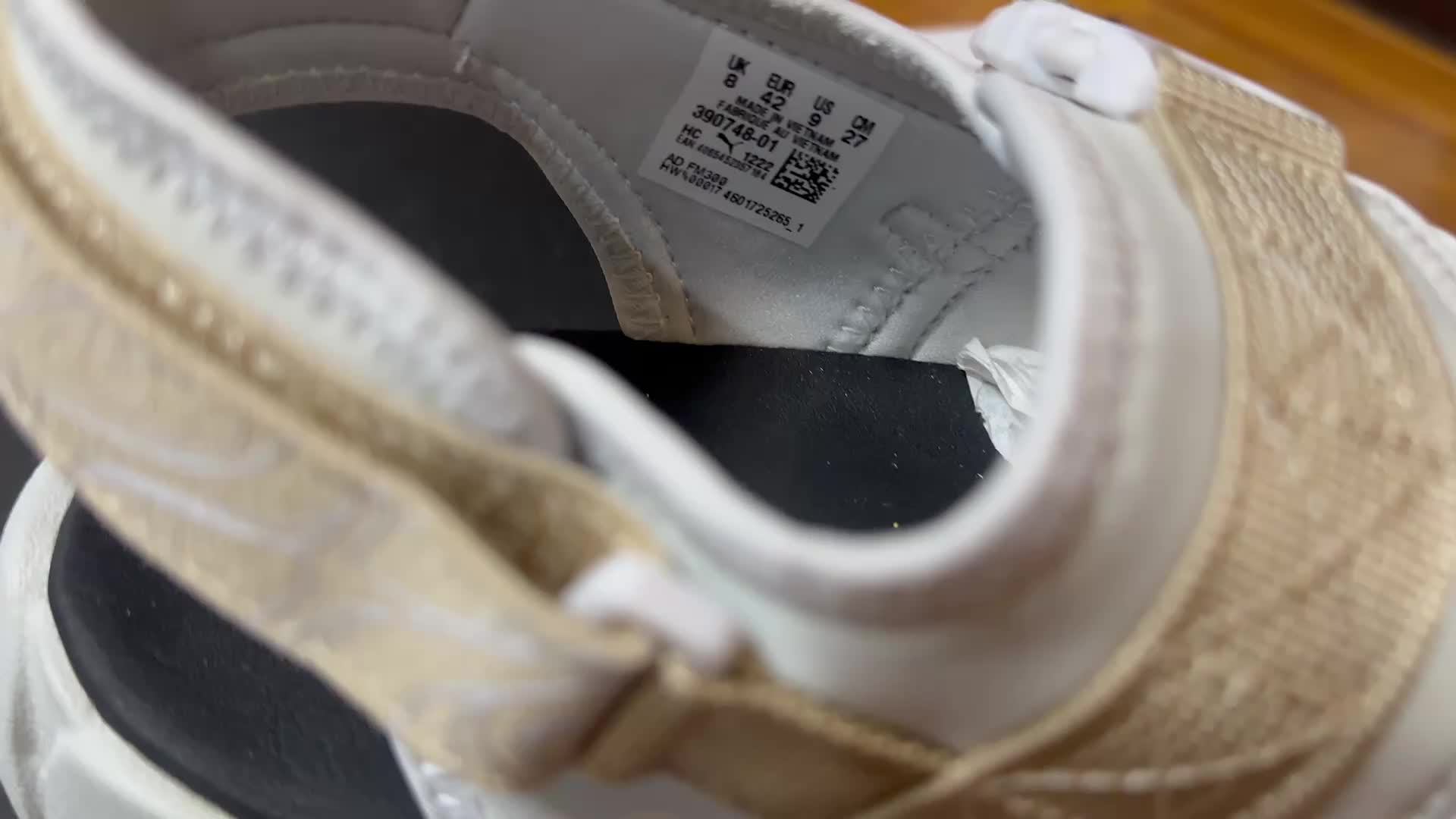 9년차 슈덕 고인물 🦕 (@shoe_bread) 님의 게시물 | KREAM