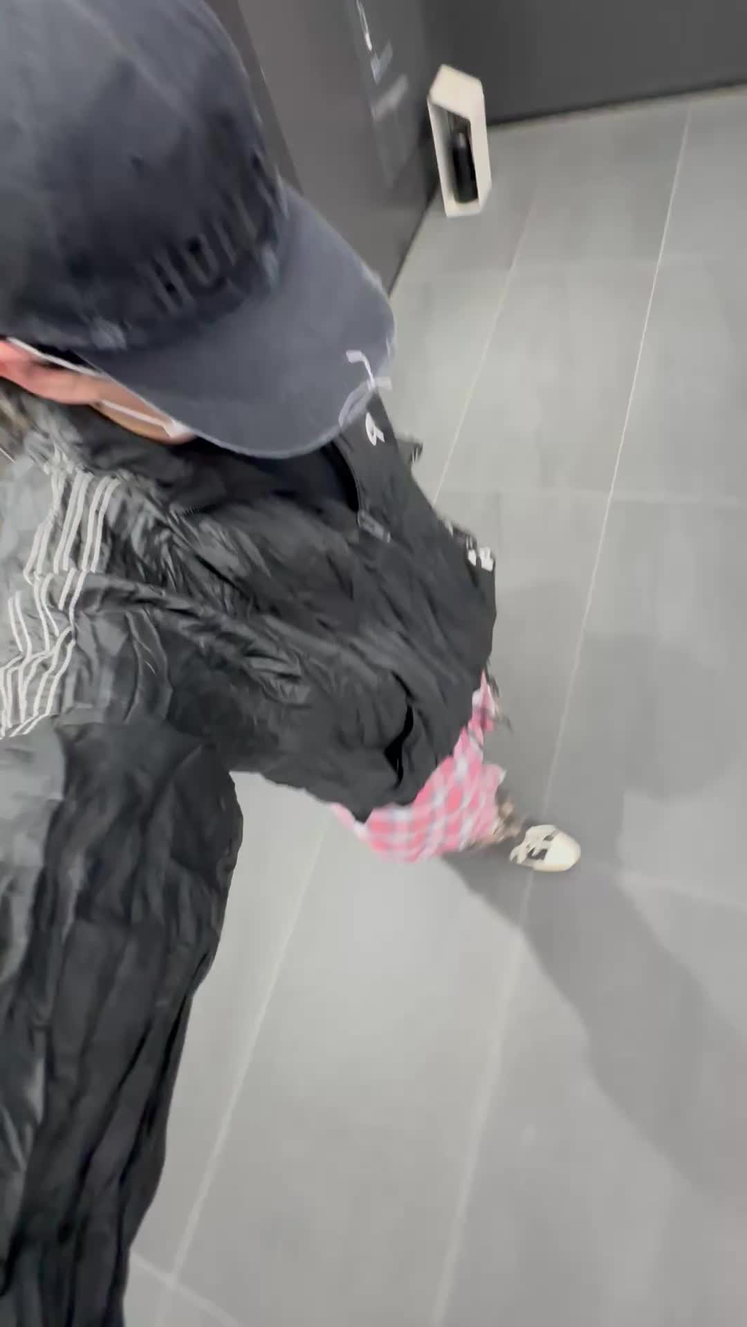 (@ho_jxng) 님의 게시물 | KREAM