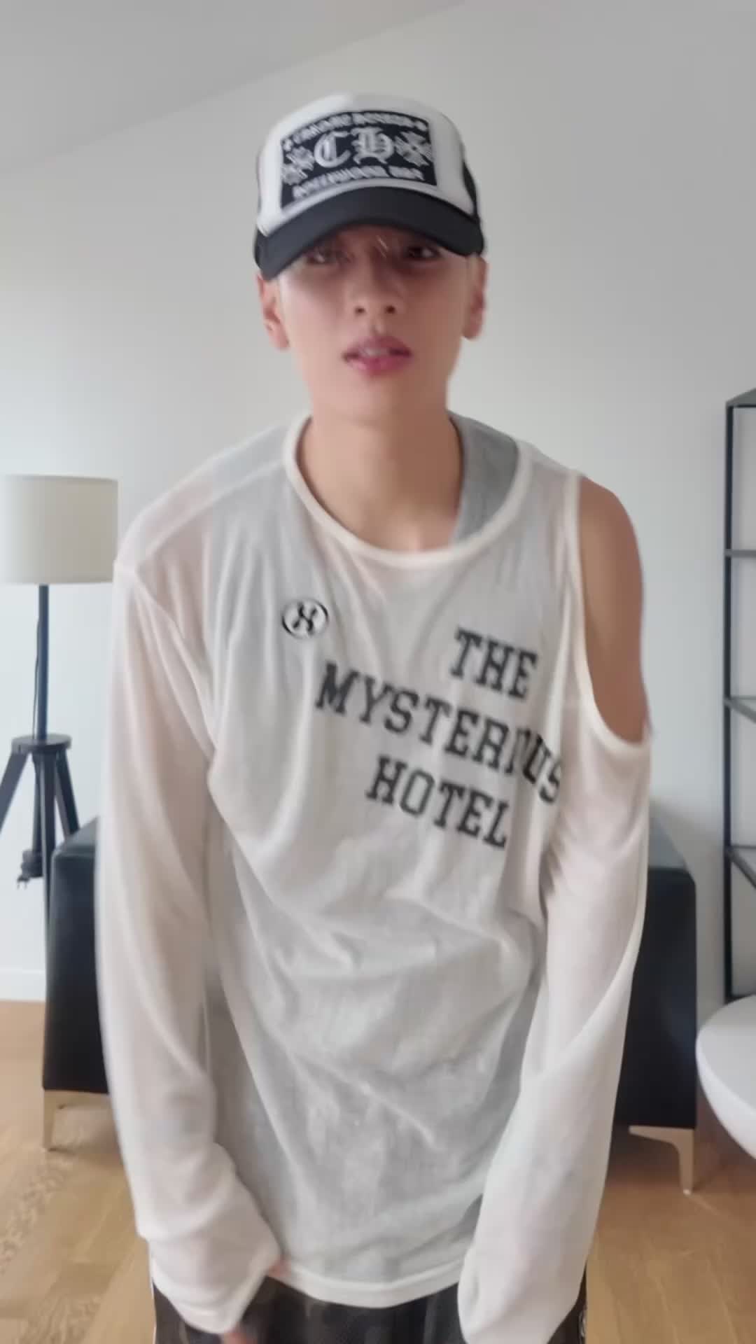 정동수 (@_dong.su) 님의 게시물 | KREAM