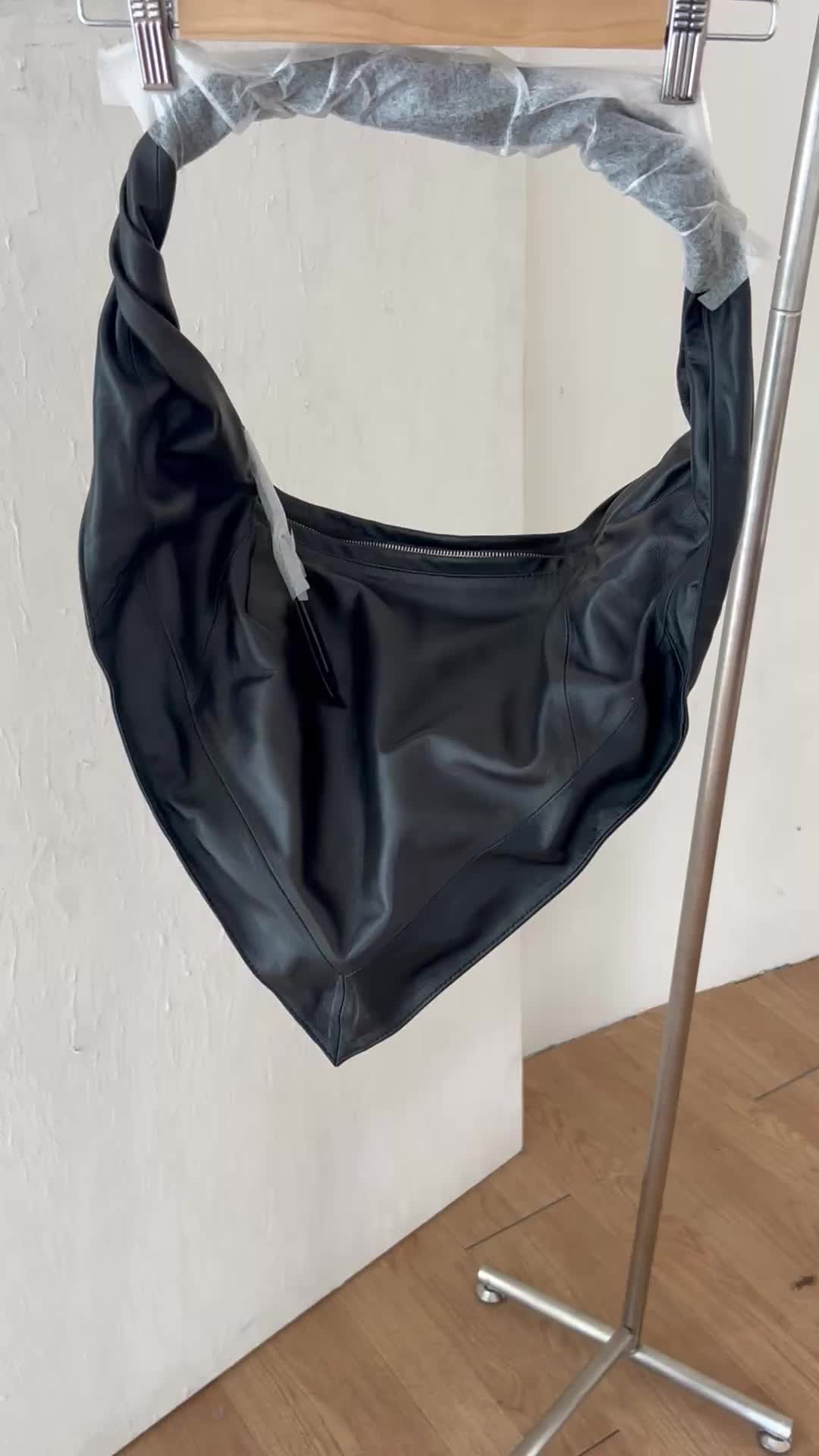 disera (@disera) 님의 게시물 | KREAM