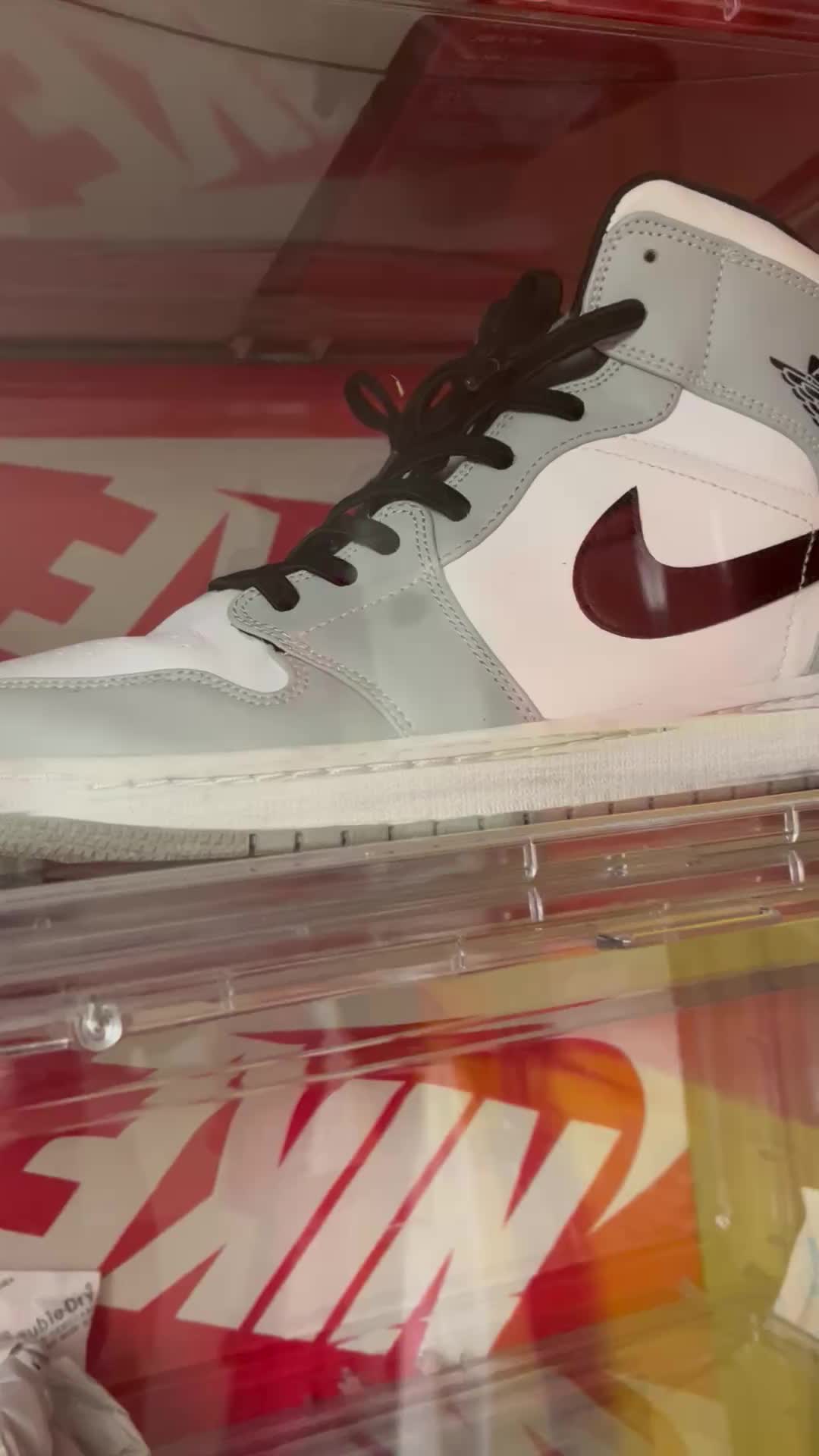 스바 (@seuba1) 님의 게시물 | KREAM