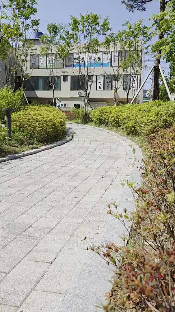 해루 (@heruda) 님의 게시물 | KREAM