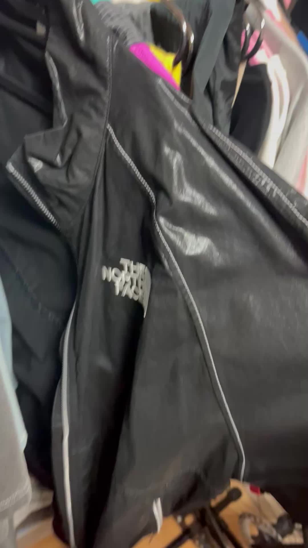 스바 (@seuba1) 님의 게시물 | KREAM