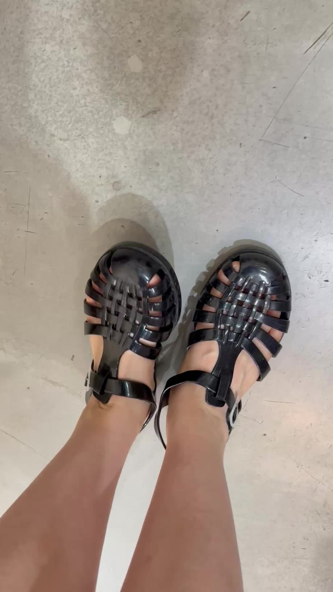 gziwupzufb (@ovpnpe) 님의 게시물 | KREAM